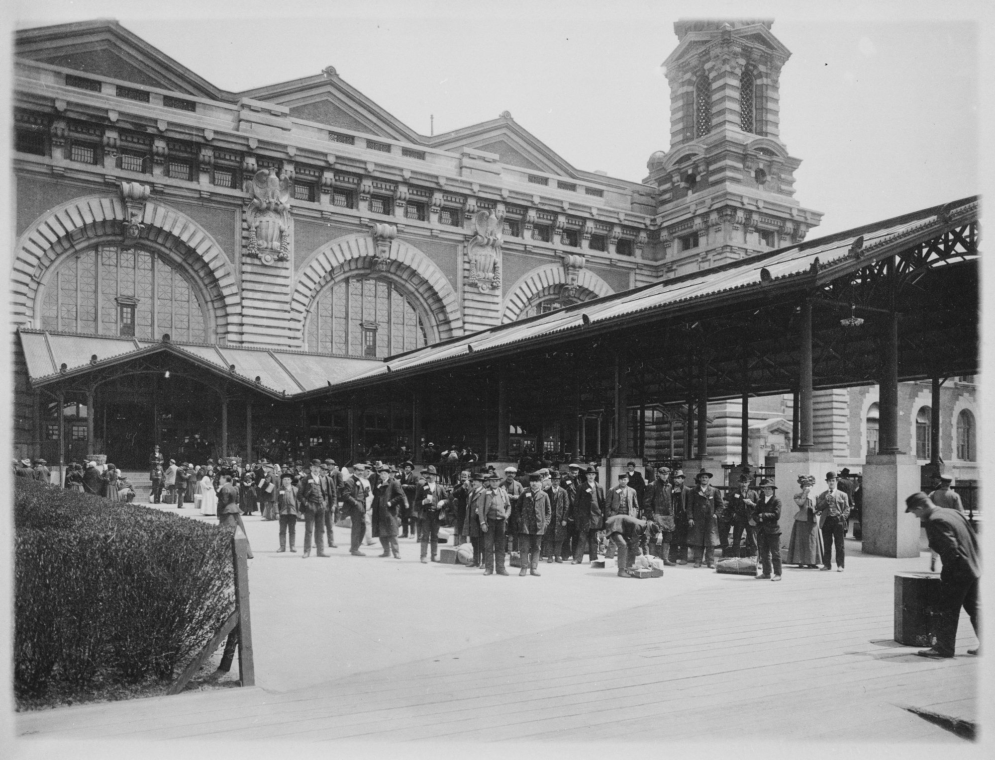 Ellis Island in 1910 – Education Updates
